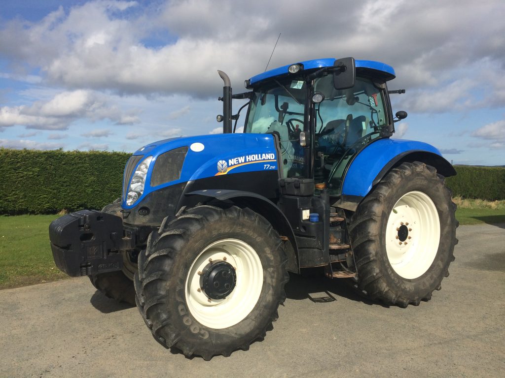 Newholland T7.210 **SOLD** - Foster Tractors